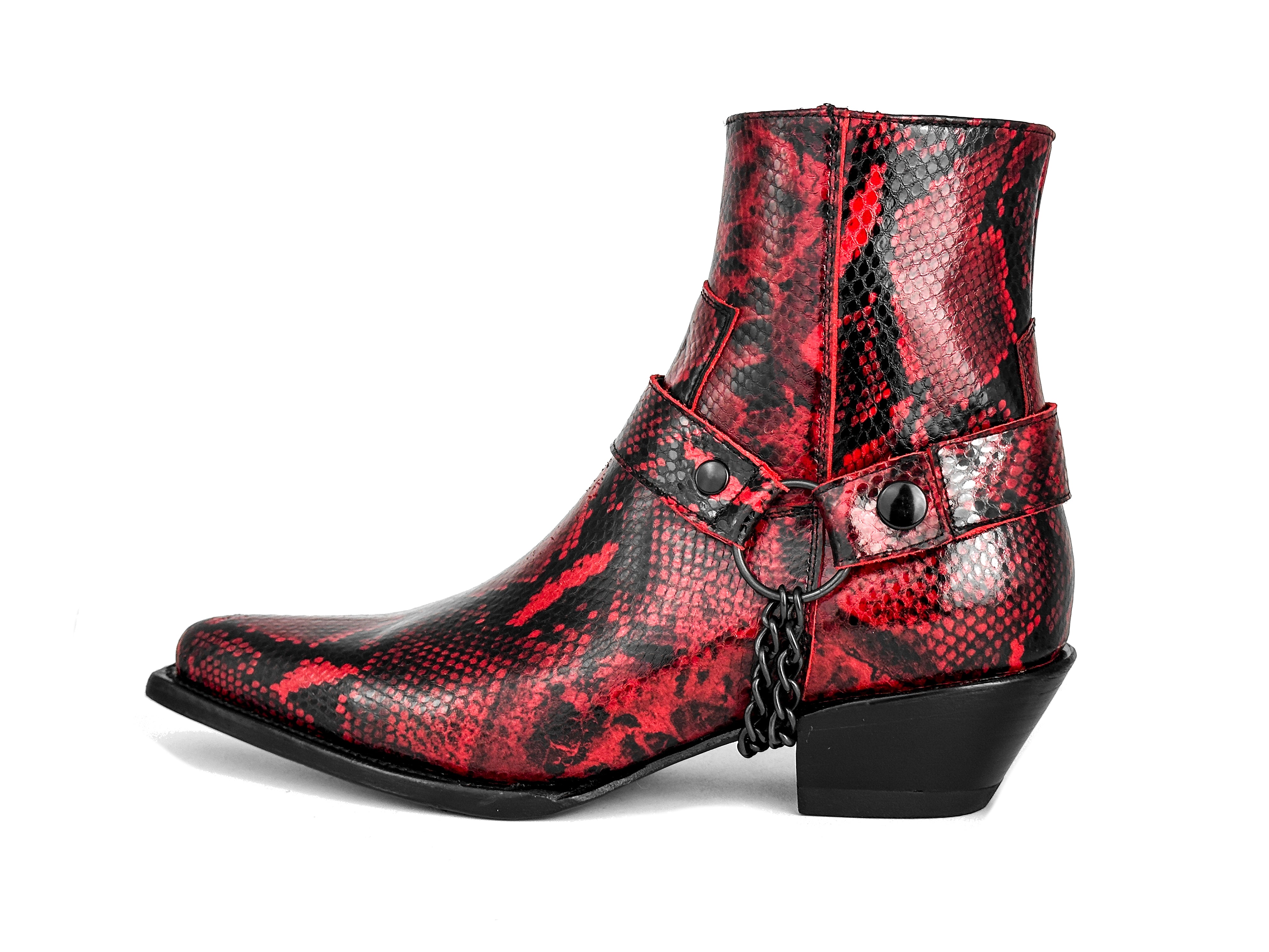 RED SNAKE MUNICH – LuxxeMx